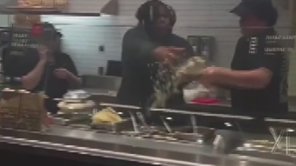 Chipotle worker allegedly attacked over burrito bowl in Washington, D.C ...
