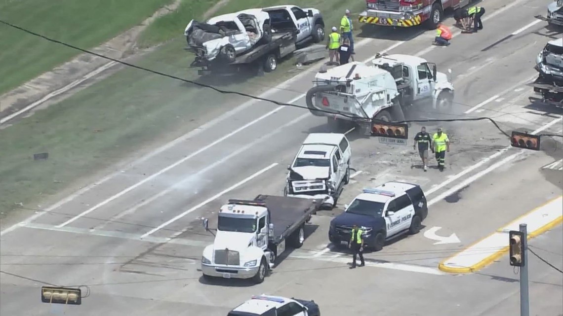 Highway 105 westbound in Conroe shut down due to multi-vehicle crash ...