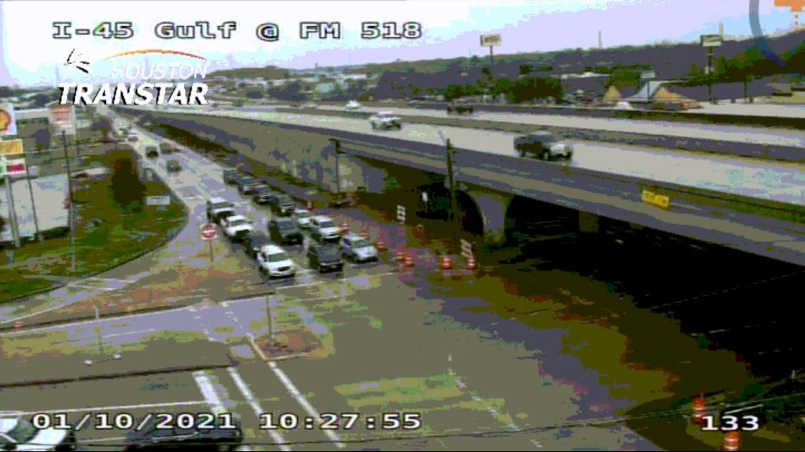 Gulf Freeway southbound lanes closued in League City | khou.com