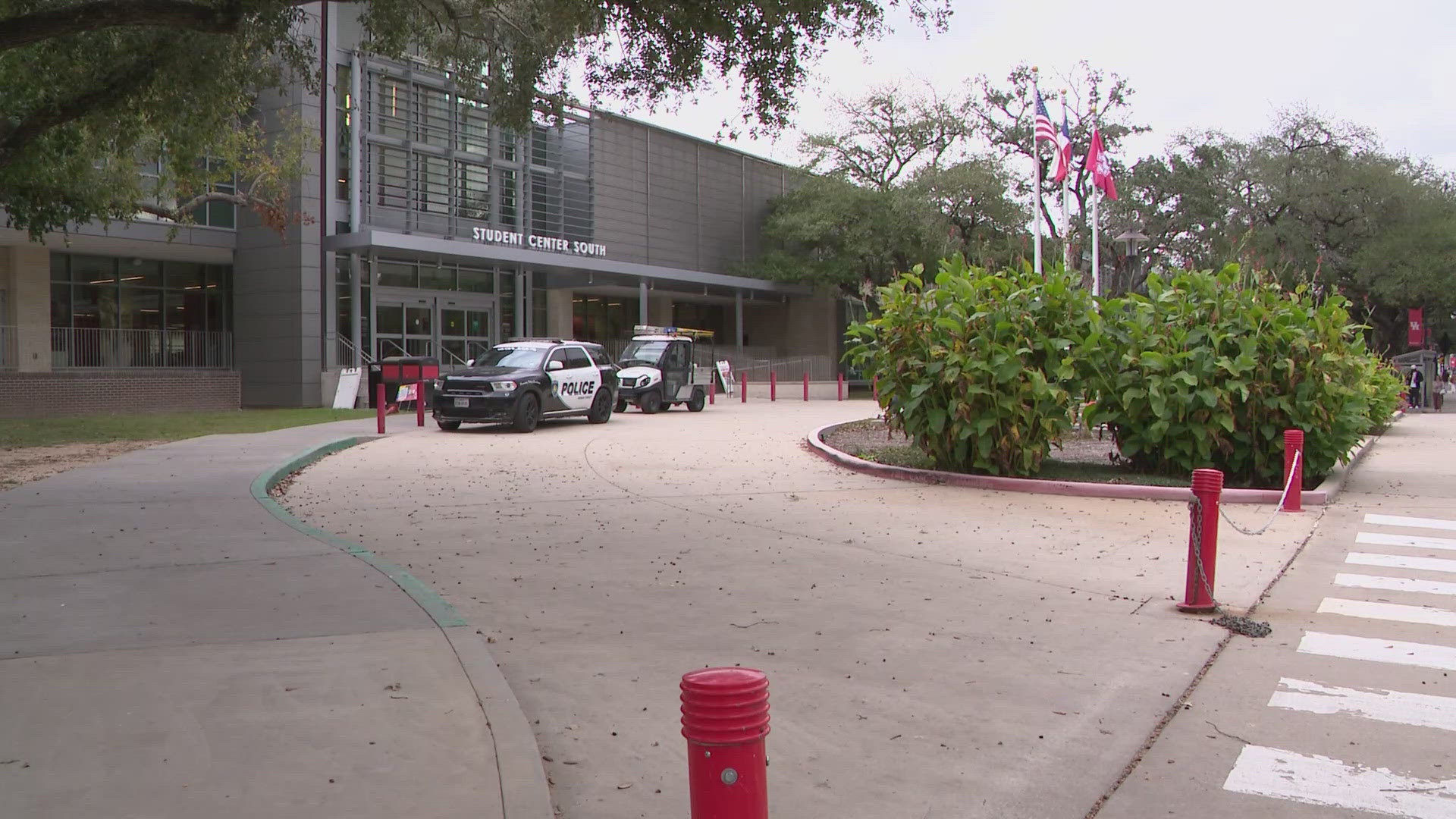 It's happened again -- another armed robbery at the TDECU in the ...
