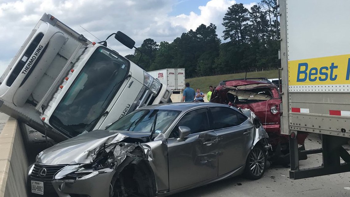 Six people injured in 8-vehicle crash in New Waverly | khou.com