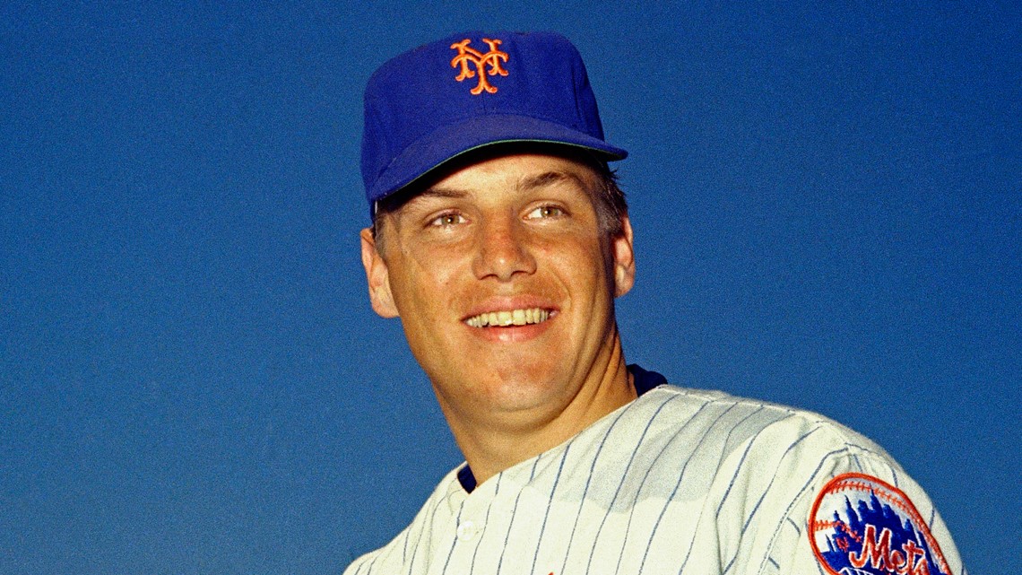 Hall of Fame pitcher Tom Seaver dies at 75 | khou.com