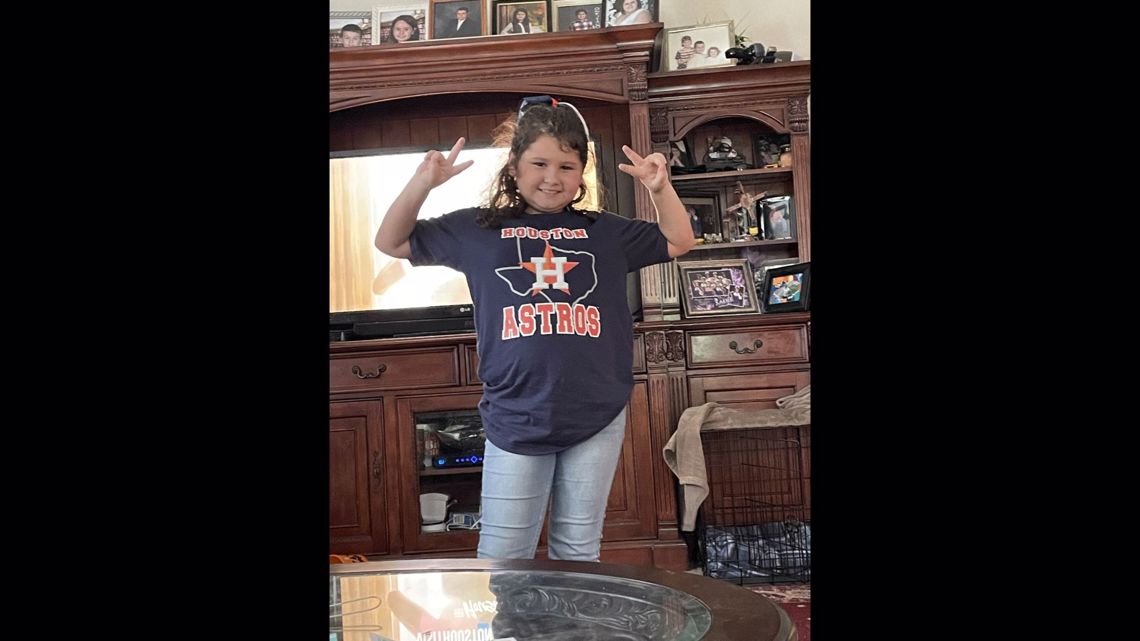 Go 'Stros! Fans share Astros gear, celebrations | khou.com