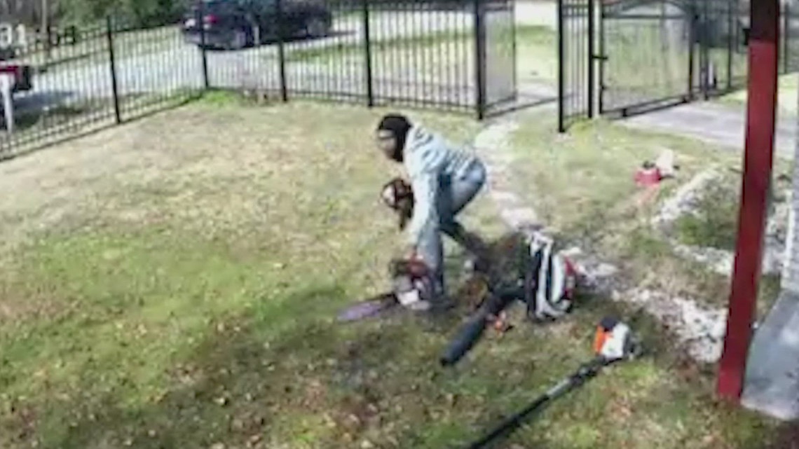 Houston landscape crew robbed at gunpoint | khou.com