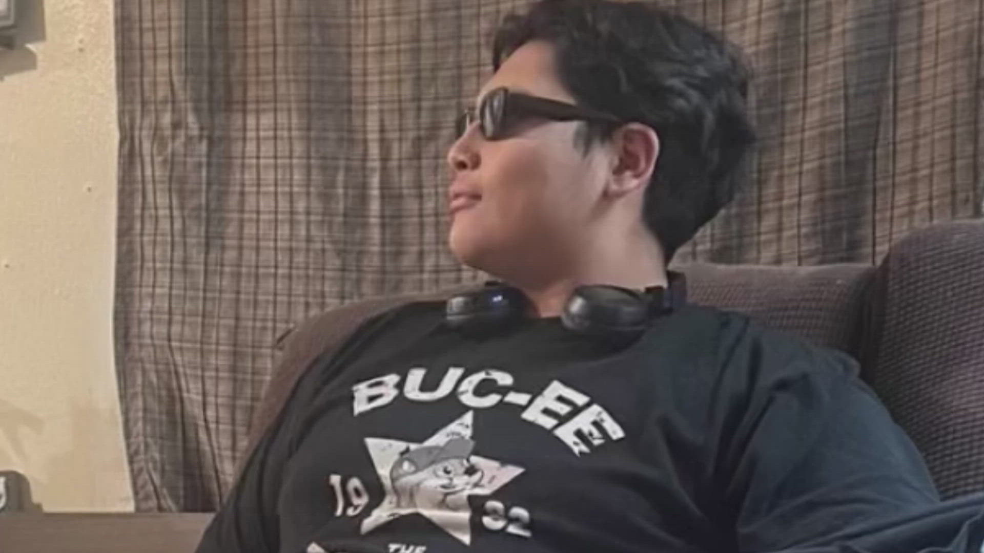 Train crash on Broadway St. in southeast Houston leaves one dead | khou.com