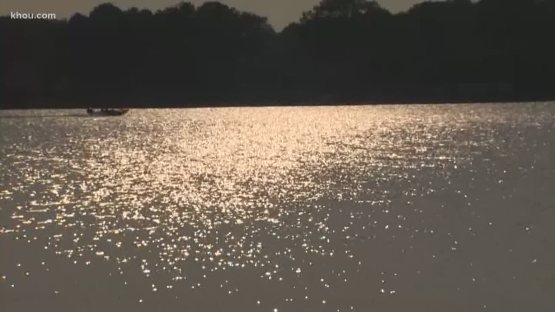 Woman drowns in Lake Conroe after falling off float | khou.com