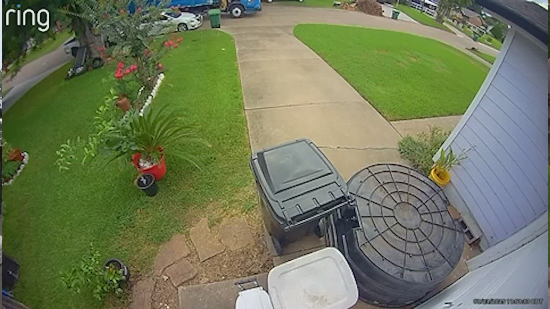 Houston garbage truck hits car parked on road | khou.com