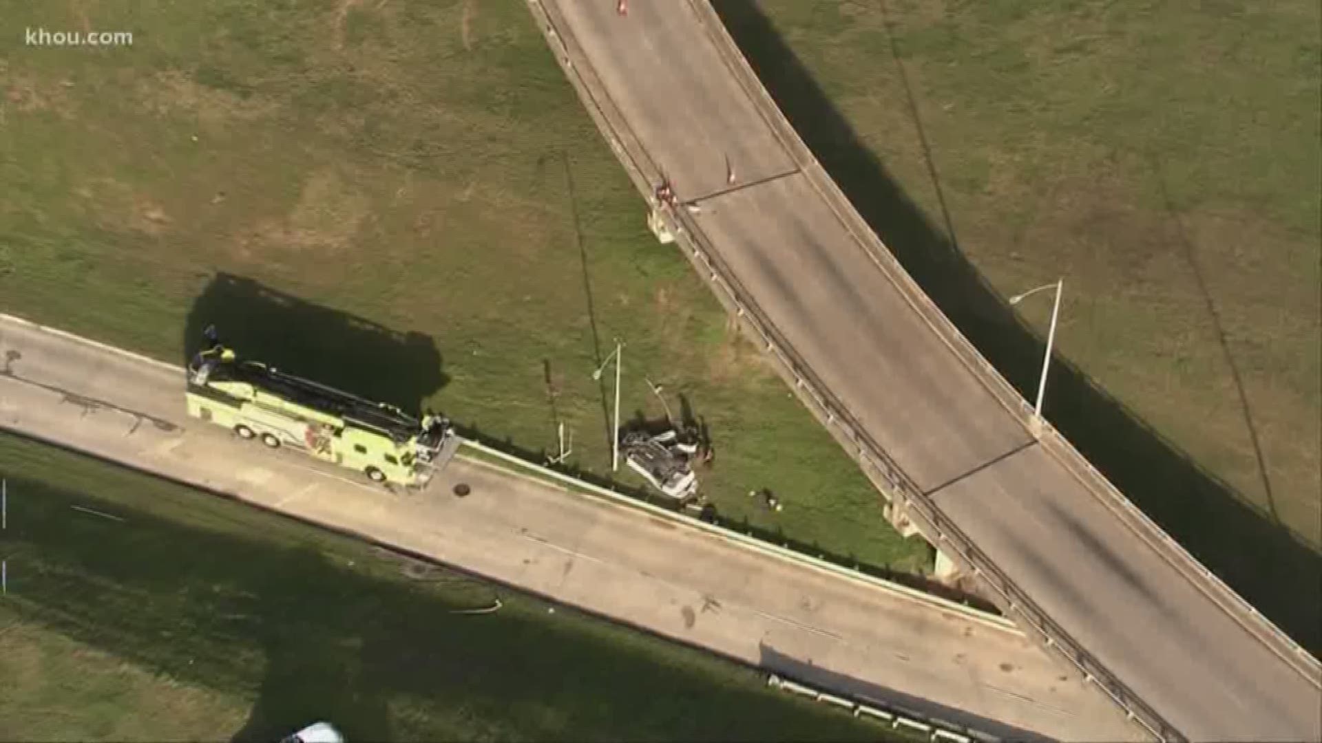 One dead in crash near Bush Airport | khou.com