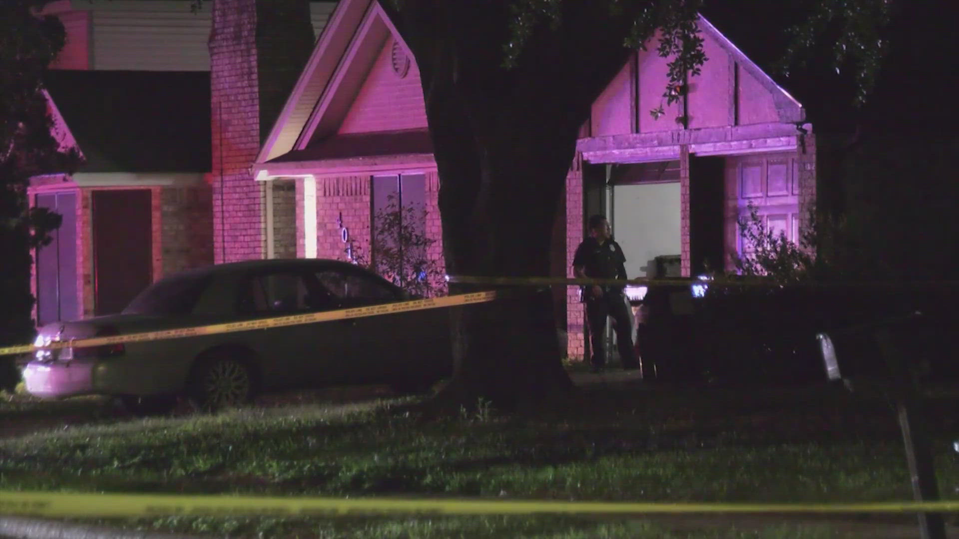 2 dead, 1 hurt in apparent murder-suicide on Sandlehurst Drive ...