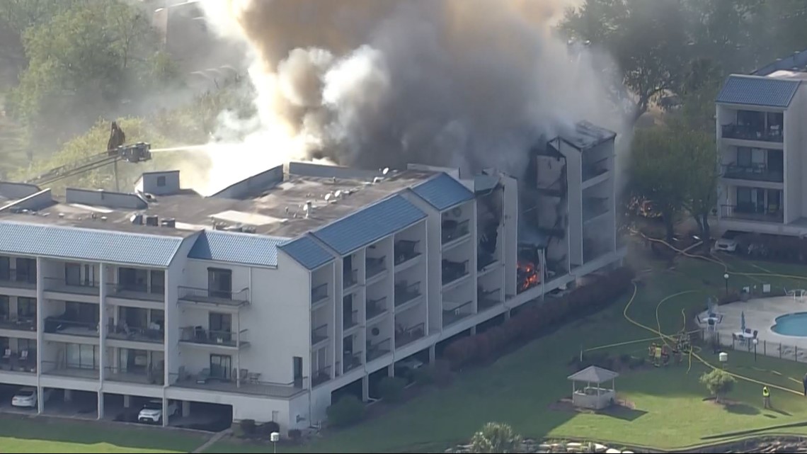 Condominium catch fire on Lakeside Lane in Nassau Bay | khou.com