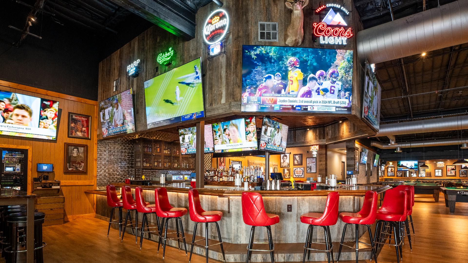 Woody's Hideaway pool hall opens in Houston | khou.com