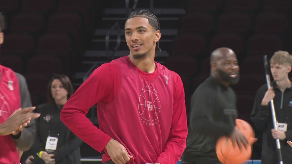 Milos Uzan leads Houston as gritty point guard | khou.com