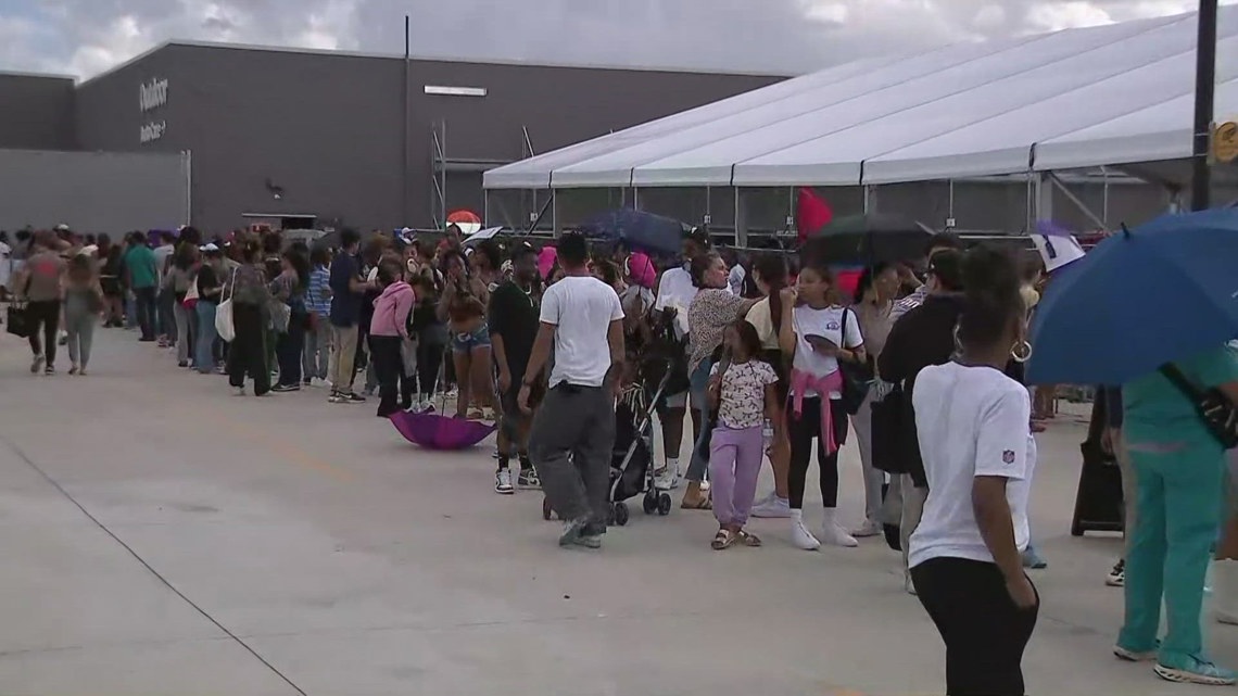 Dozens of people treated for heat issues waiting for Cardi B at Cypress ...