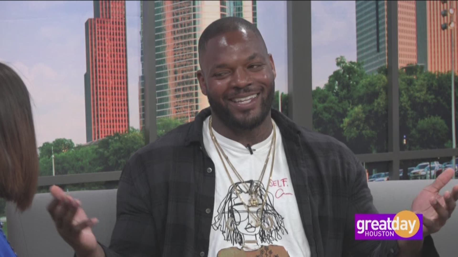 Martellus Bennett talks about his book, "Dear Black Boy" | khou.com