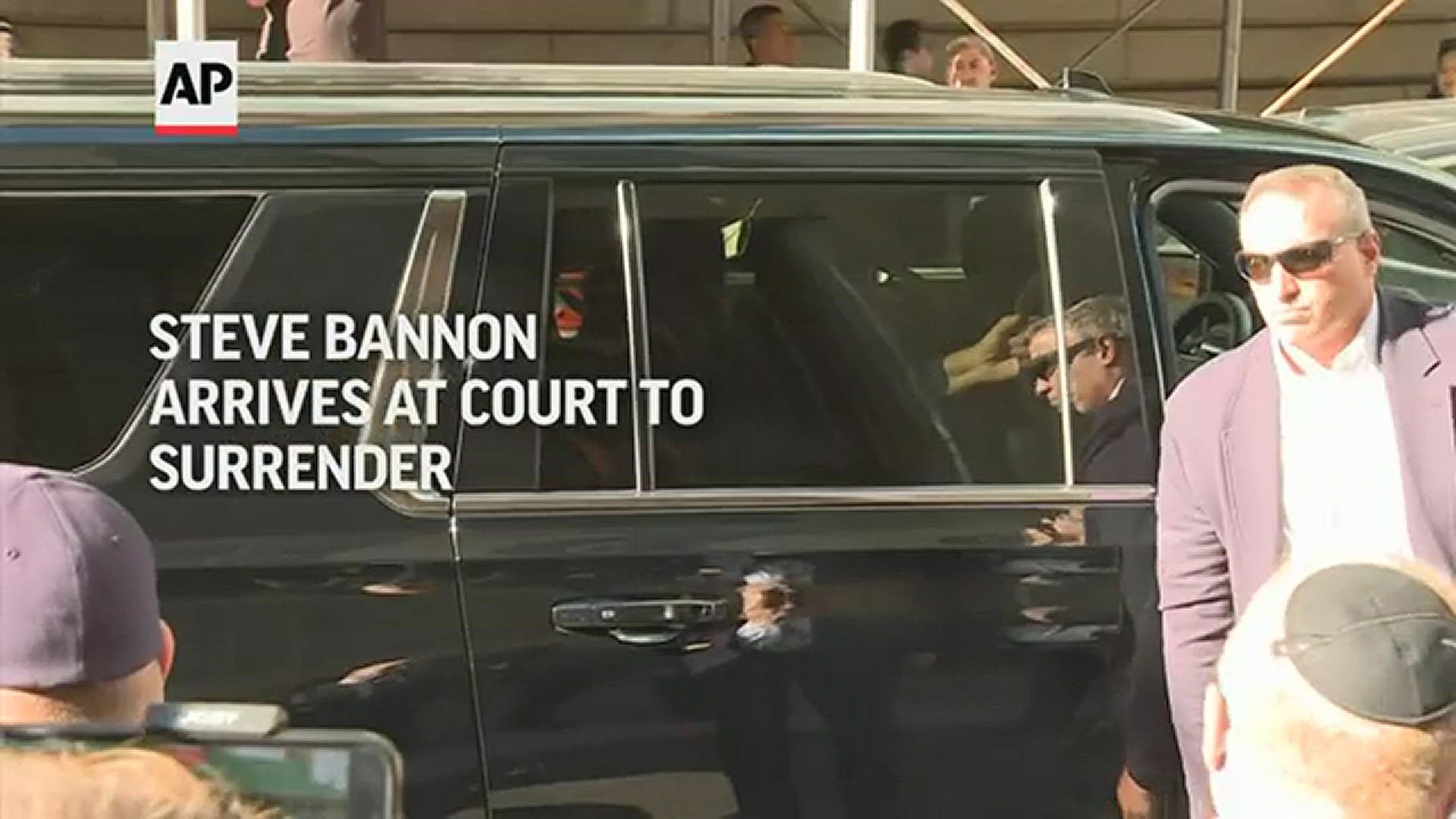 Steve Bannon charged in New York in wall donor case | khou.com