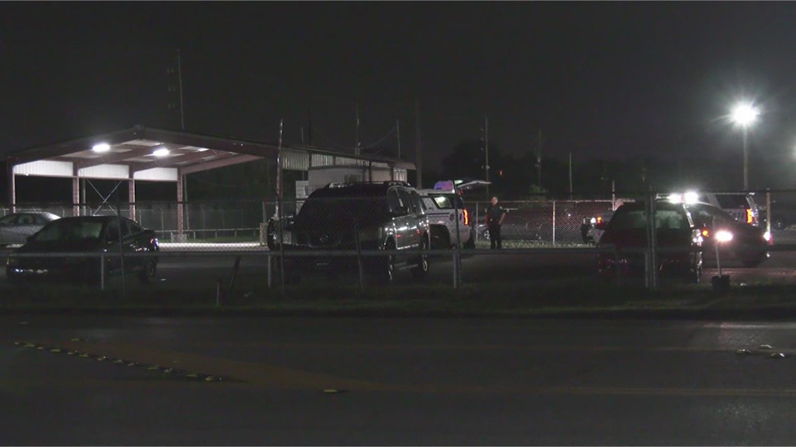 Rankin Road car auction lot: Several cars stolen; man shot | khou.com