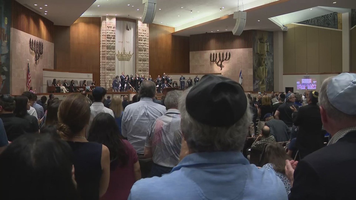 Houston's Congregation Beth Yeshurun holds memorial service | khou.com