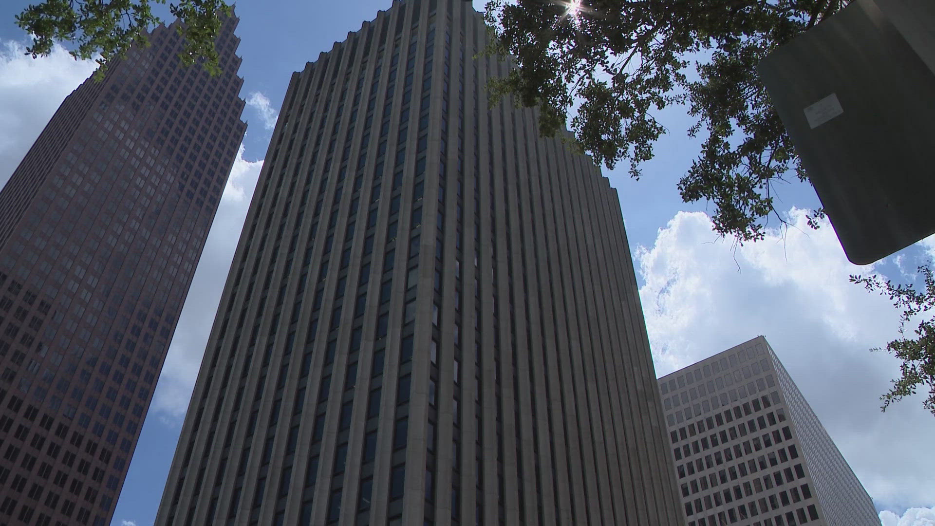 Houston city buildings face serious deterioration concerns | khou.com
