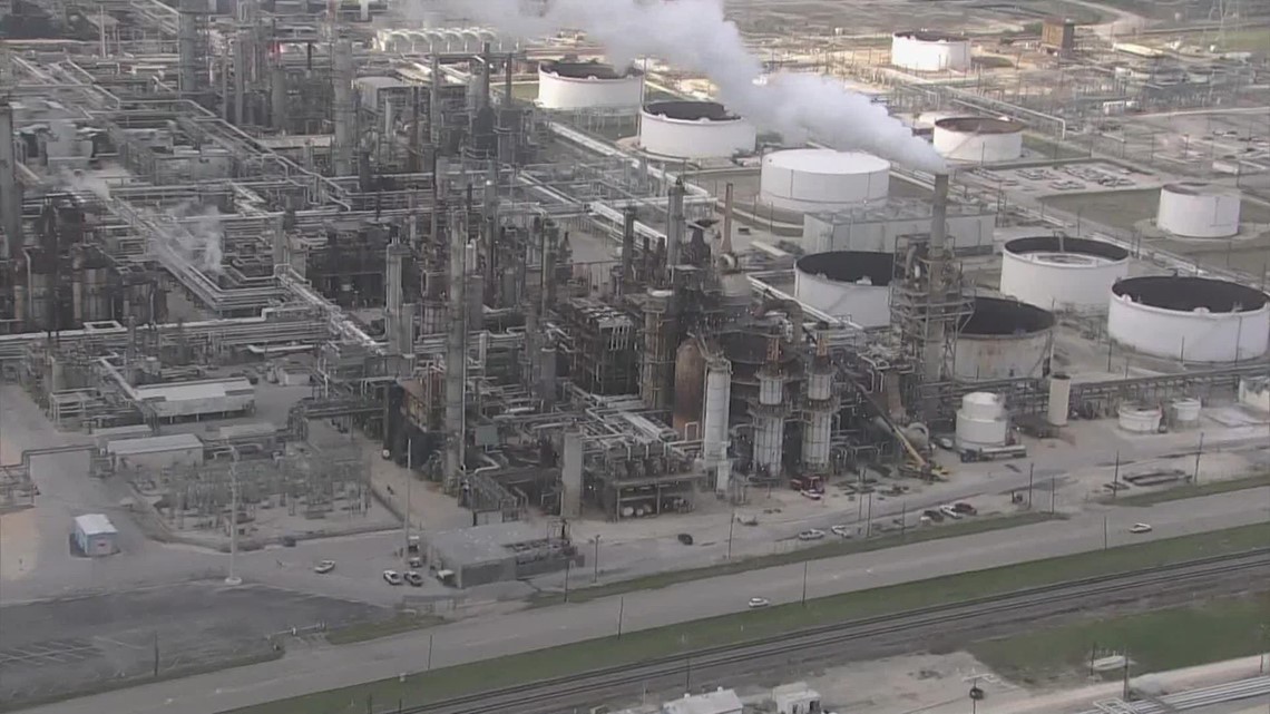 LyondellBasell closing Houston refinery next year | khou.com