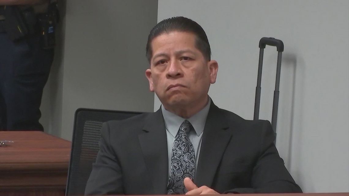 Testimony resumes in former Uvalde CISD officer Adrian Gonzales' trial ...