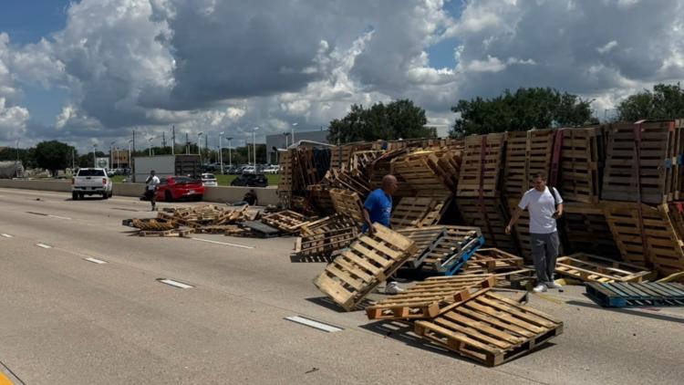Overturned 18-wheeler shuts down westbound U.S. 290 near FM 1960 | khou.com