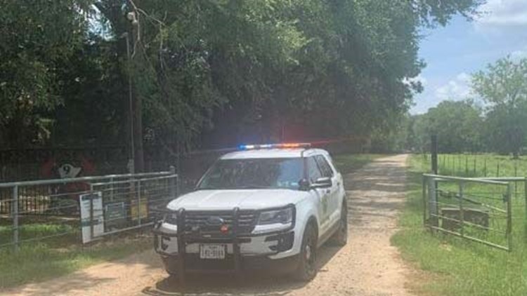 Fireworks explode killing 1, injuring 4 in Gilmer Texas | khou.com