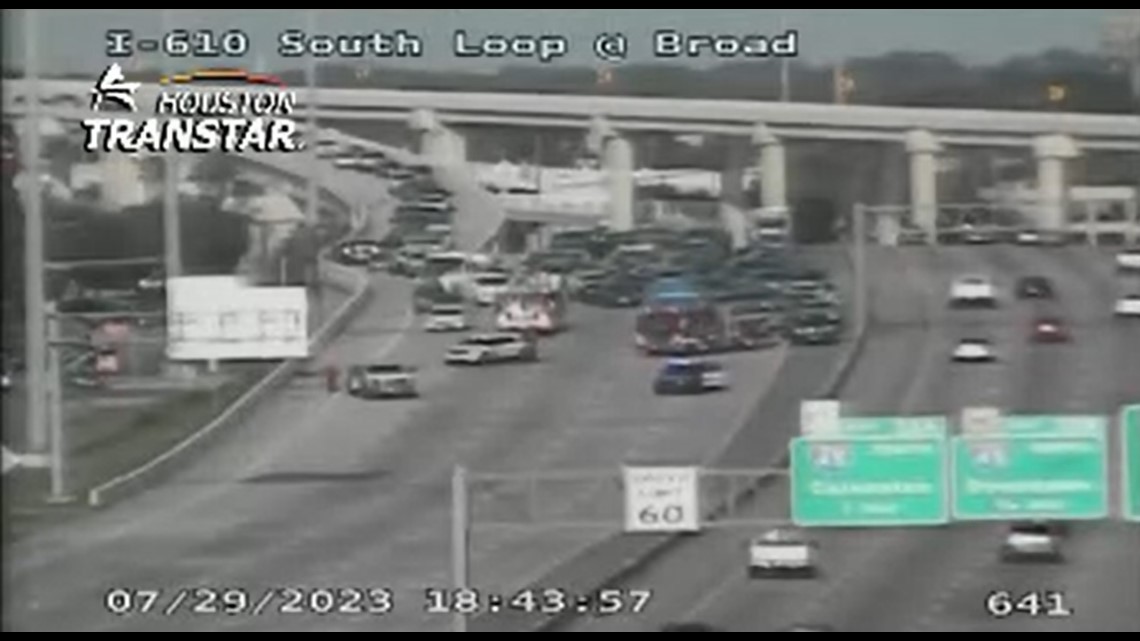 I-610 reopens in Houston after 4-vehicle crash | khou.com