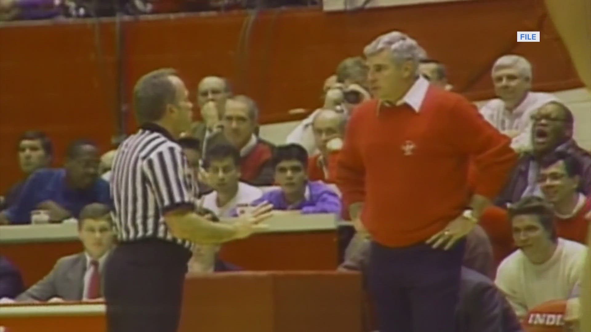 Legendary basketball coach Bob Knight dies at 83 | khou.com