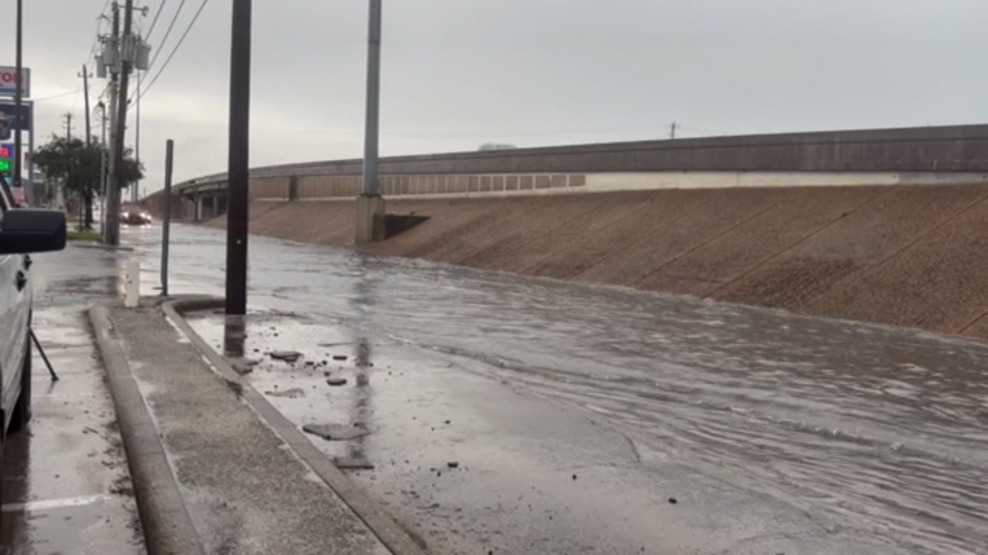 Election Day rain in Houston brings high water spots on roads | khou.com