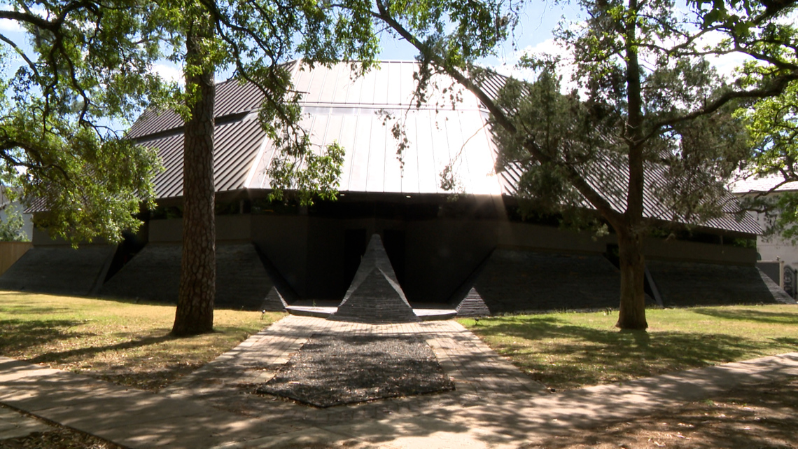 Darth Vader home sells for $3.35M in Houston | khou.com