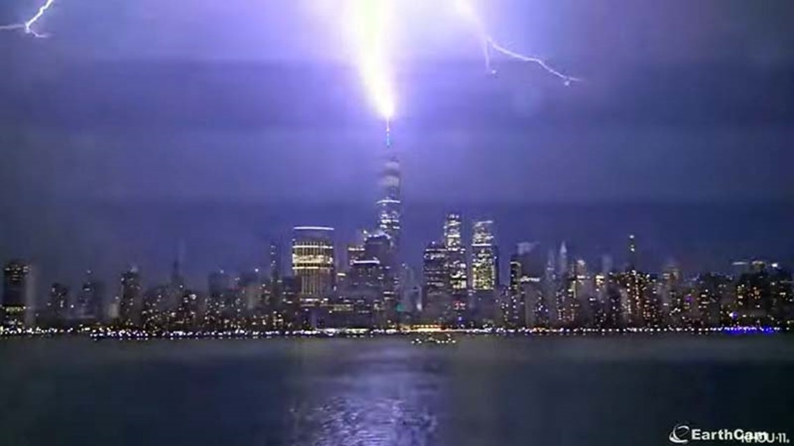 Amazing EarthCam video of lightning strike at World Trade Center | khou.com