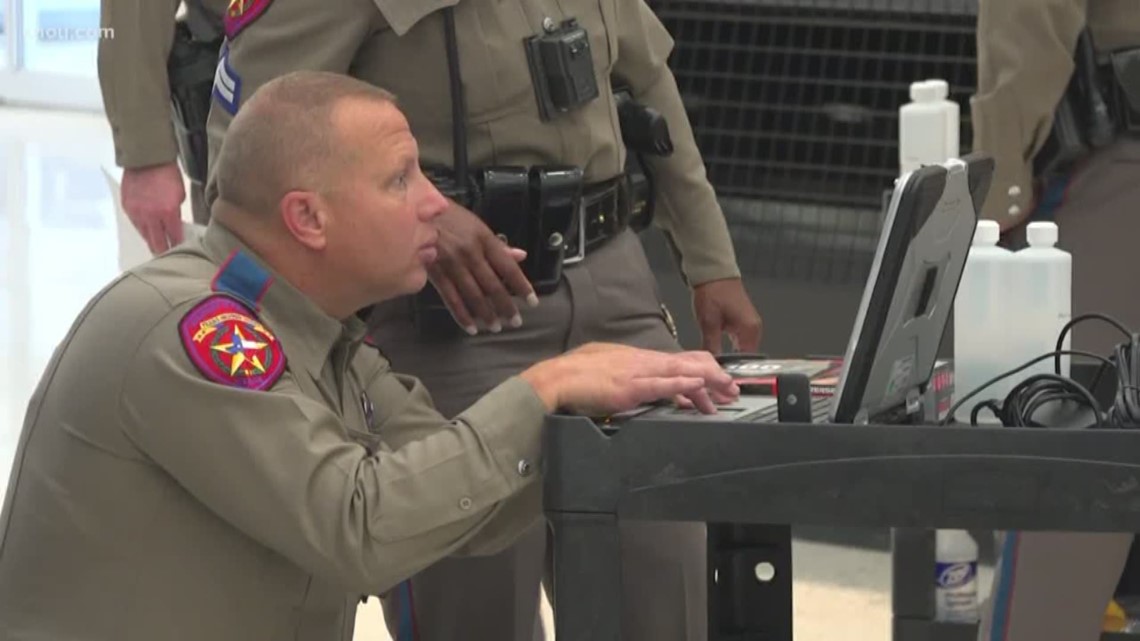DPS troopers at Houston airports enforcing Gov. Abbott's order | khou.com