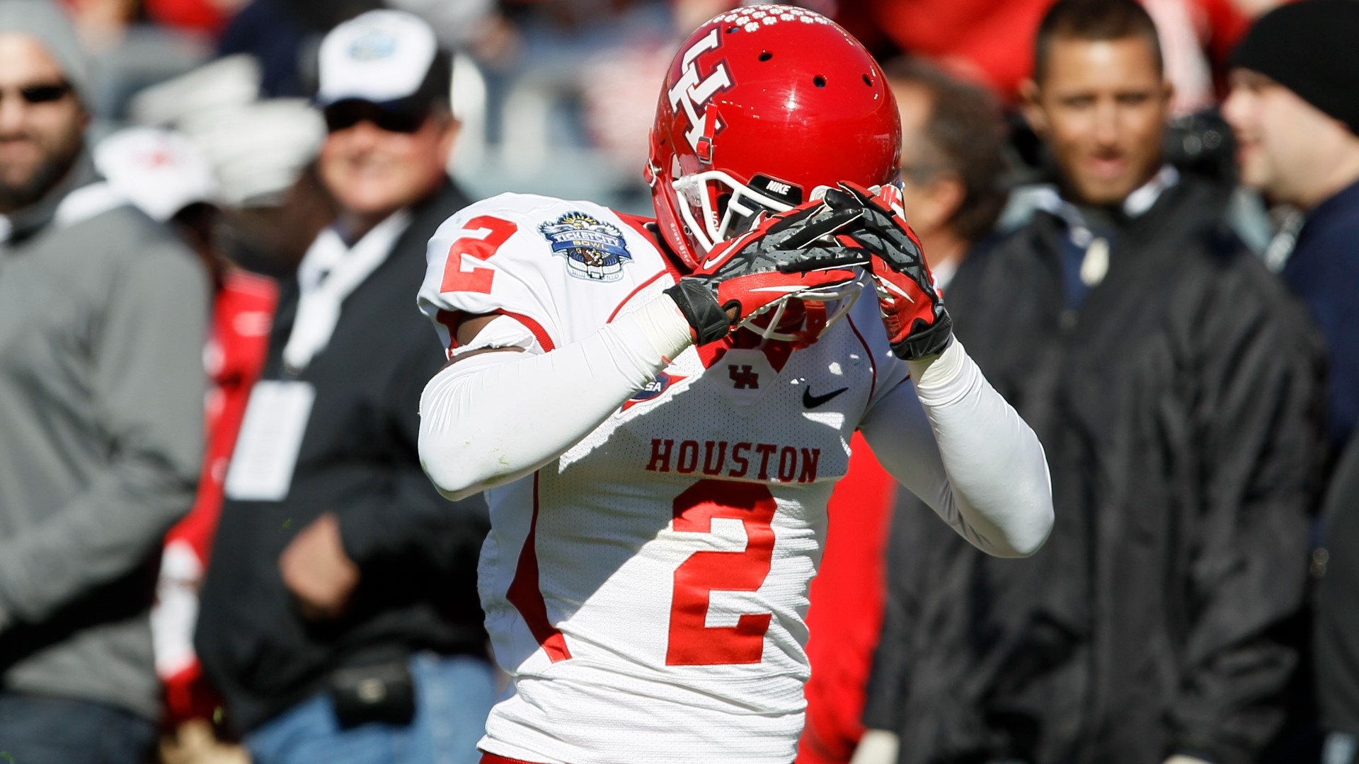 Ex-NFL player DJ Hayden among 6 killed in Houston crash | khou.com