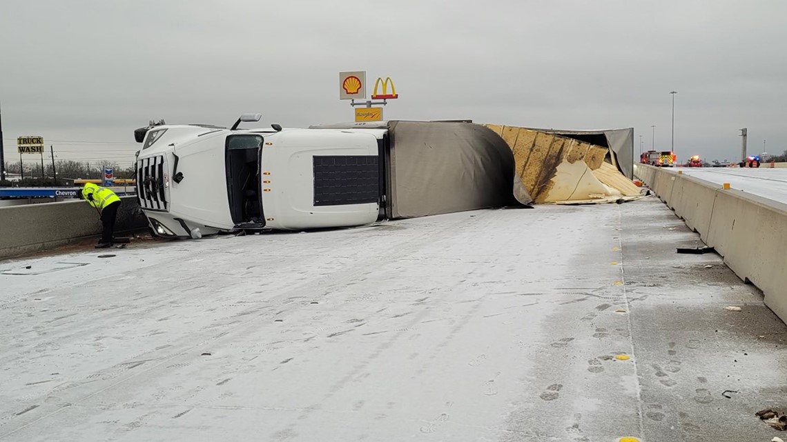 Big rig crash, hazmat spill shuts down Katy Freeway in Brookshire ...