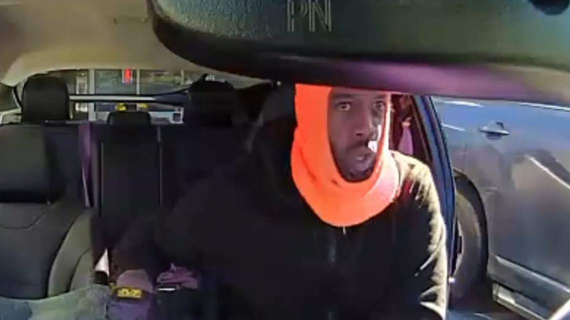 Video: Robber hits ATM technician | Houston, Texas crime | khou.com