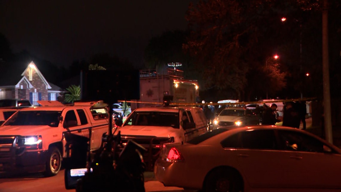 HCSO: Suspect shot in possible home invasion | khou.com