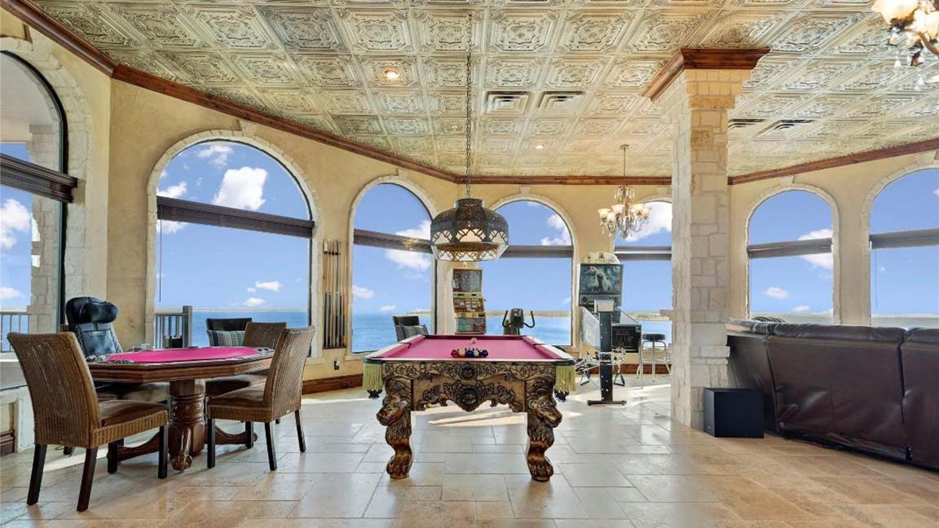 Parsons Castle in North Texas for sale for $5.5M | khou.com