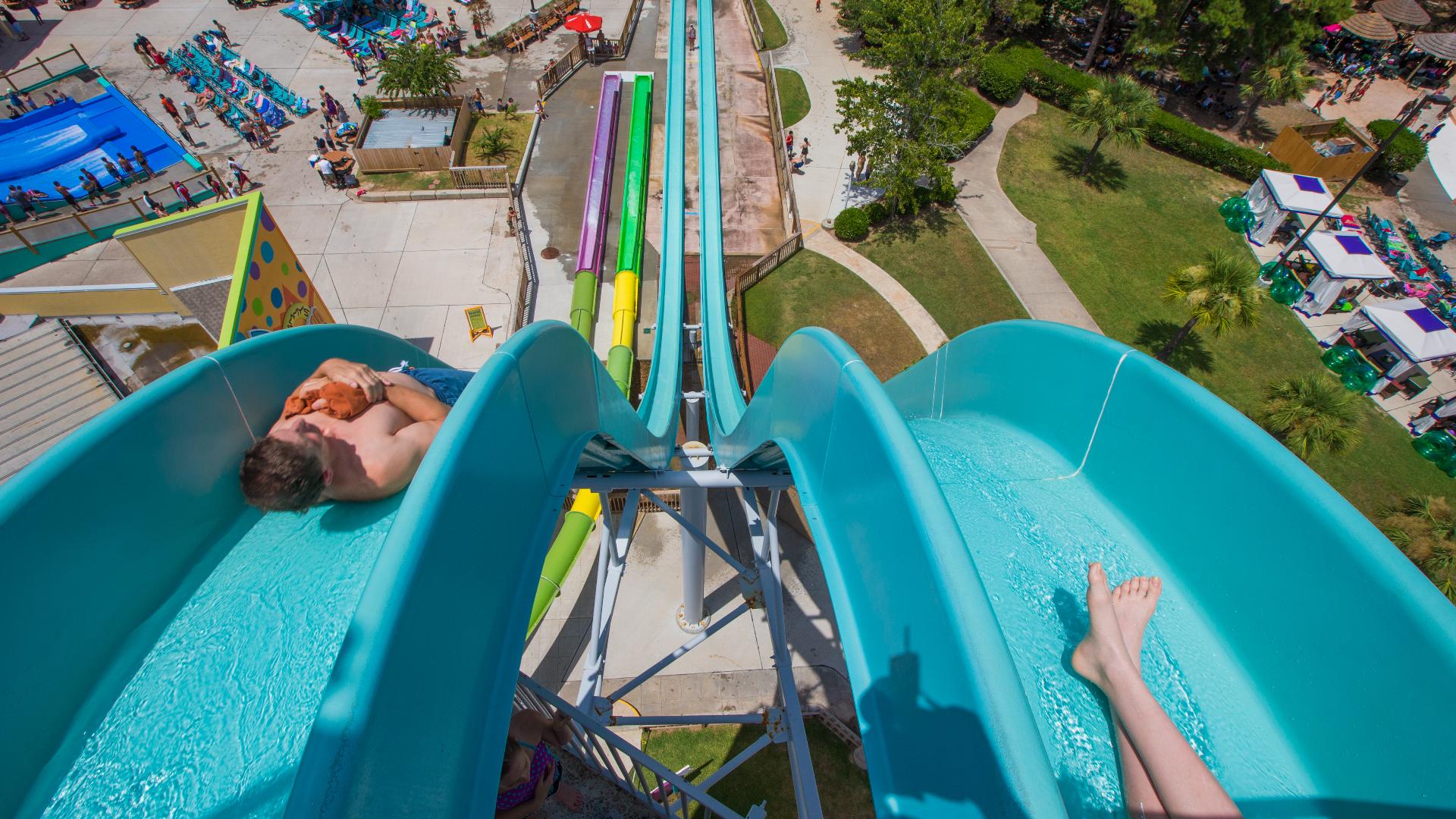 Six Flags 2026 pass includes 40+ parks in U.S., Canada & Mexico | khou.com