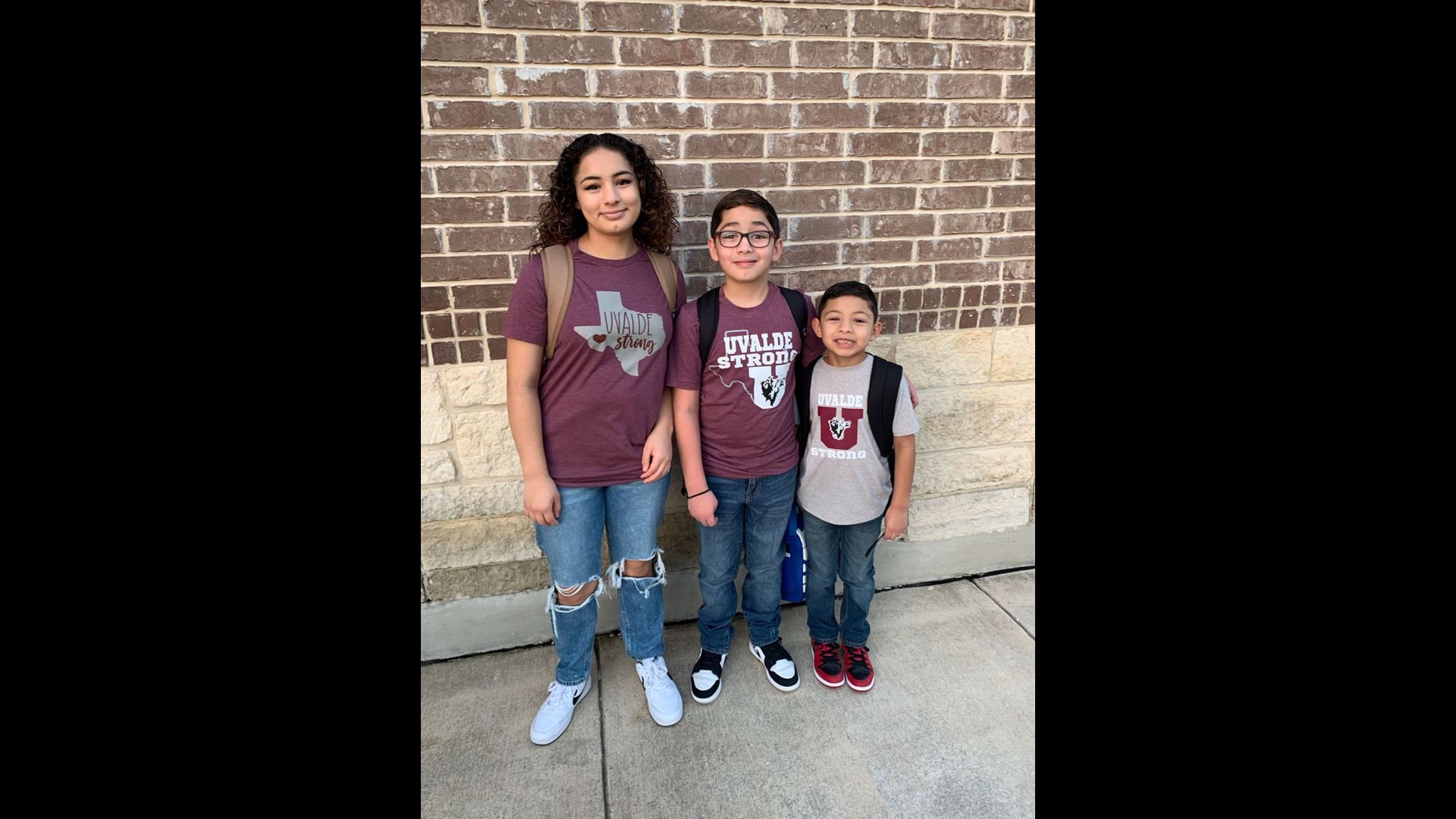 Houston school districts wear maroon to show support for Uvalde | khou.com