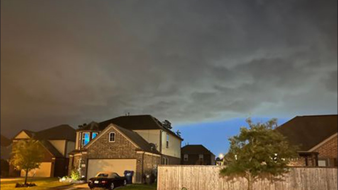 Houston, Texas weather update: Viewer videos capture wind | khou.com