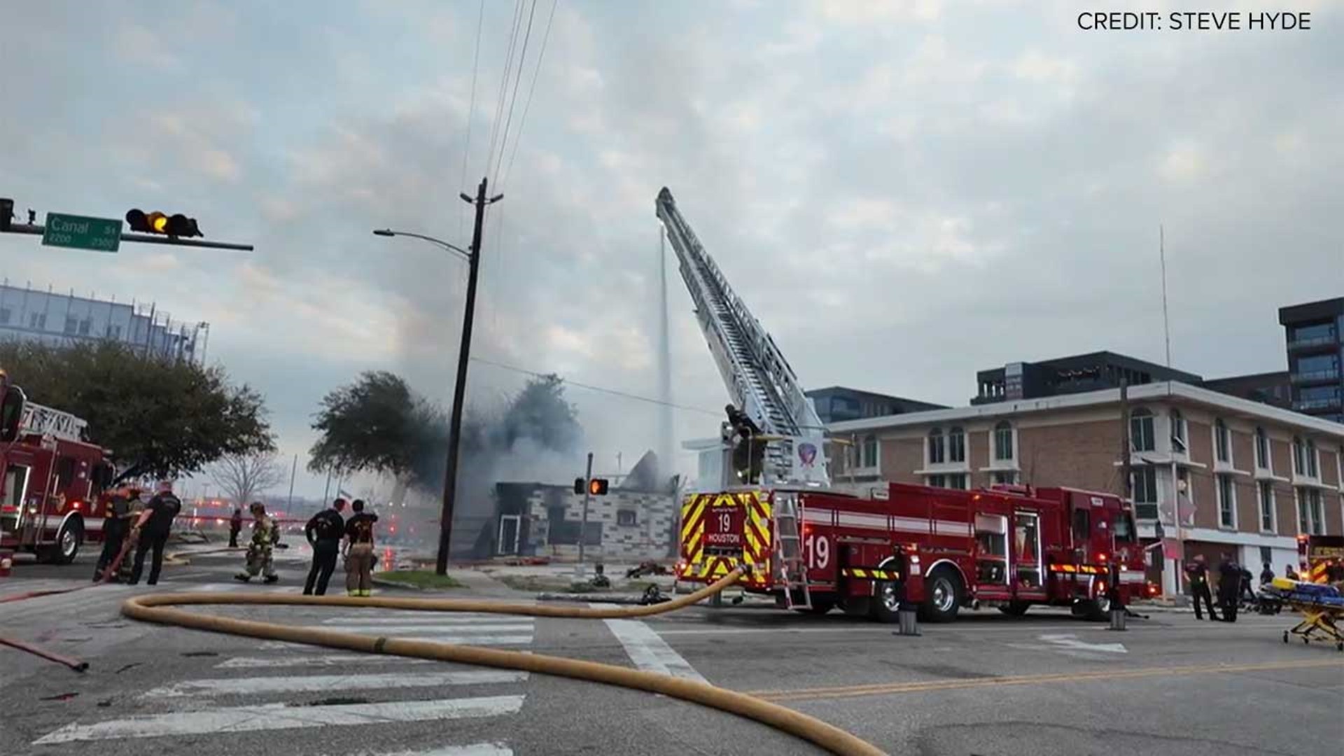 Houston, Texas restaurant fire: Three firefighters injured | khou.com