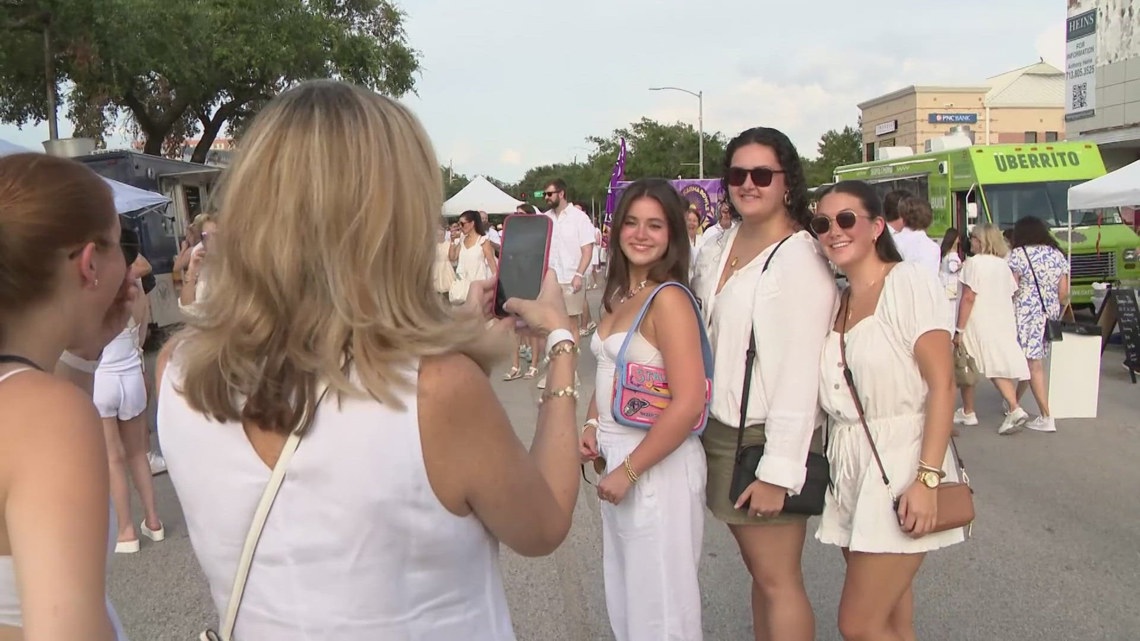 White Linen Night draws thousands to Houston Heights | khou.com