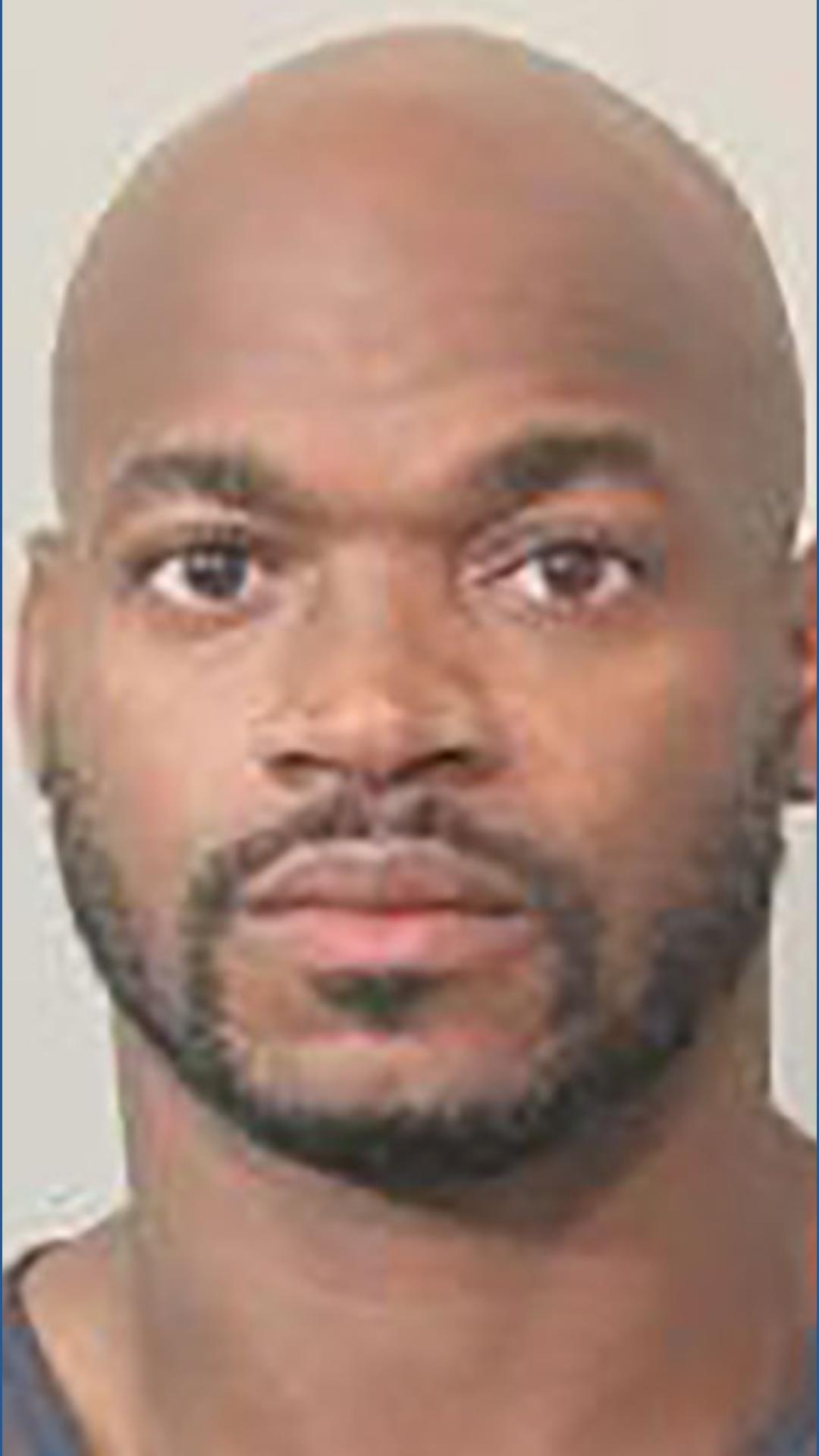 Former NFL star Adrian Peterson arrested in Sugar Land, police confirm ...