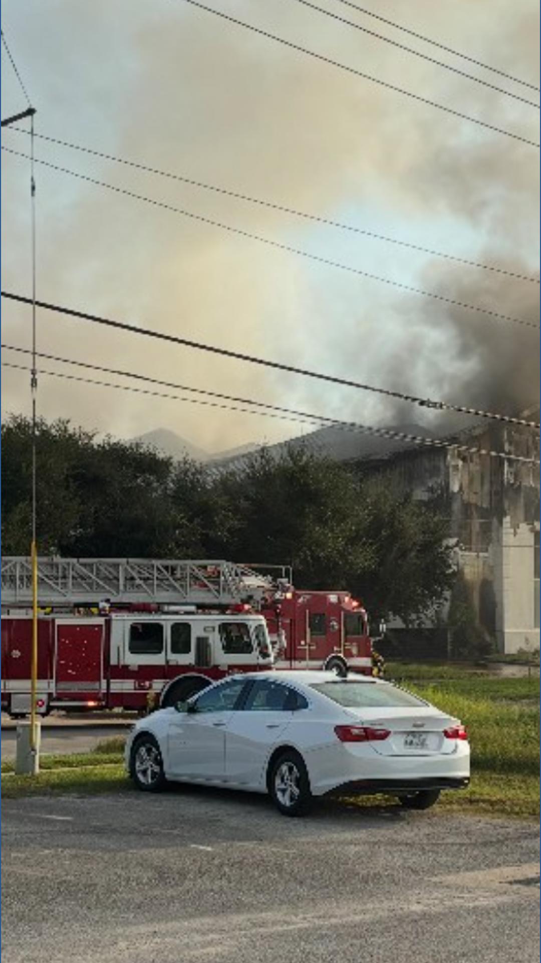 Firefighters injured battling southeast Houston church fire | khou.com