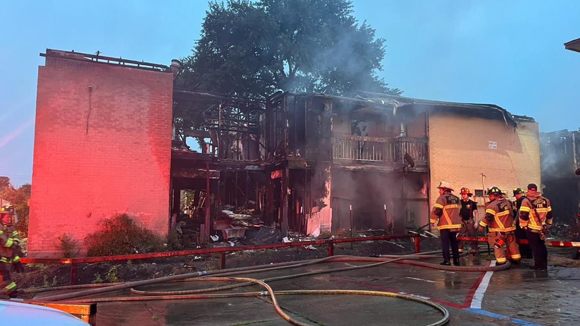 Houston apartment fire: Several units destroyed early Tuesday morning ...