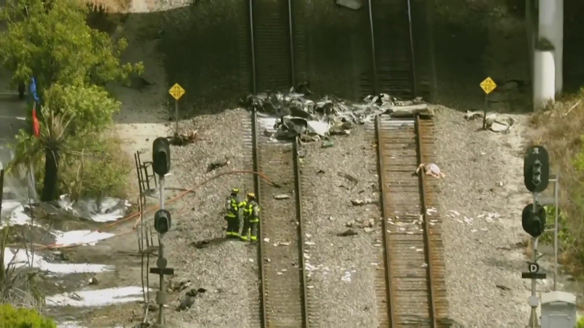 Small plane crashes in South Florida near I-95 by Boca Raton Airport ...