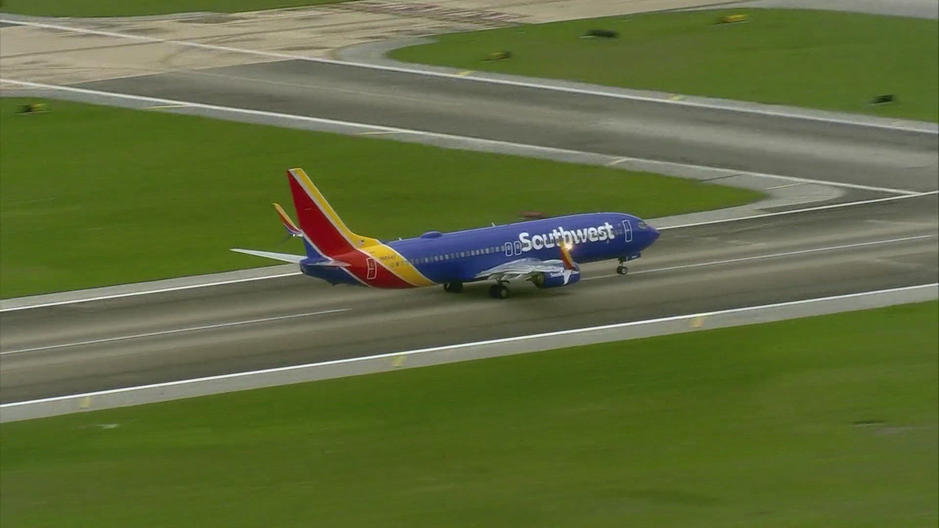 With near-sisses on the rise, airlines invest in smart cockpit tech ...