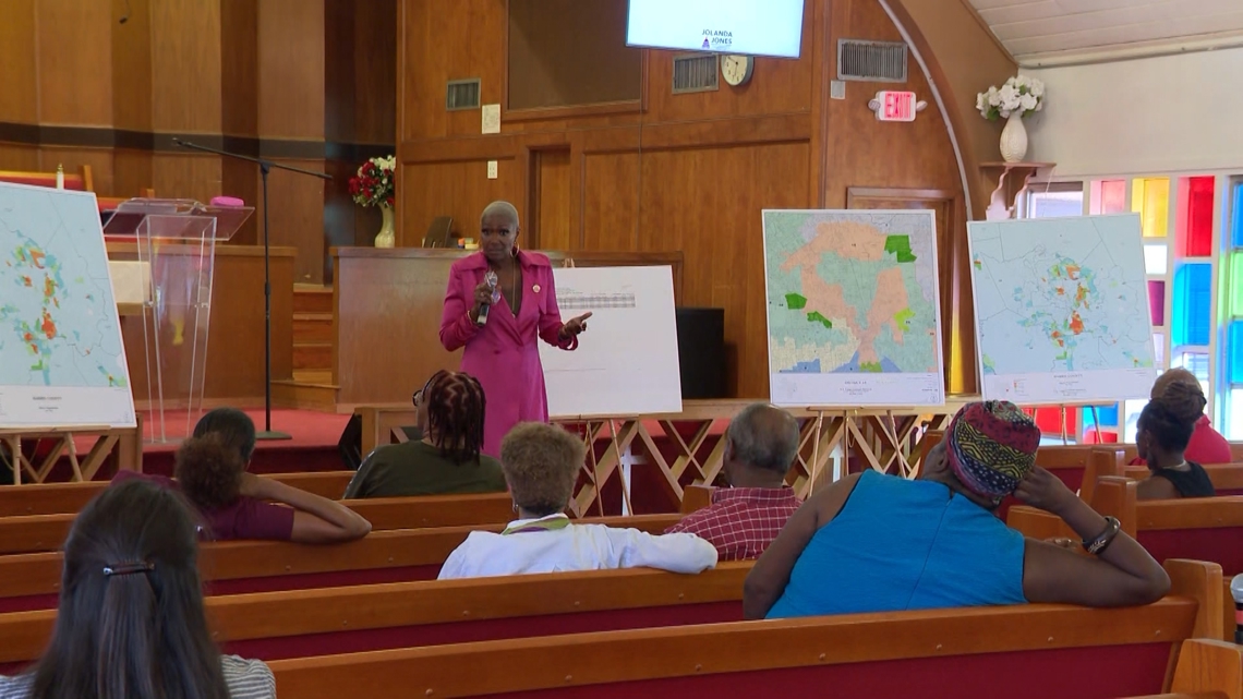 State Rep. Jolanda Jones rallies against Texas redistricting plan ...
