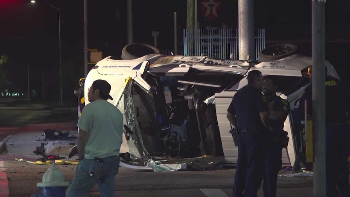 Harris County Pct. 2 deputy injured after rollover crash during traffic ... Harris County Pct. 2 deputy injured after rollover crash during traffic ...