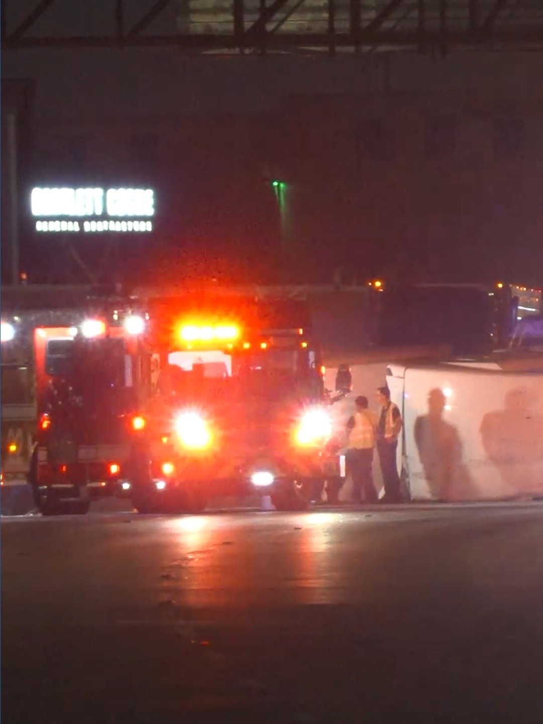 I-10 hazmat spill blocks lanes near downtown Houston | khou.com